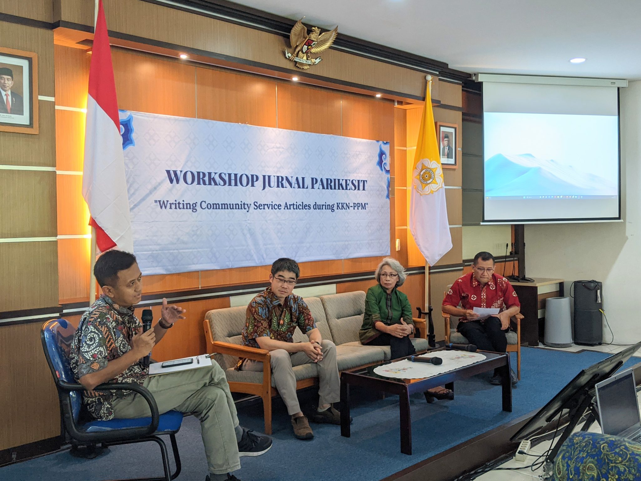 Workshop Jurnal Parikesit (Pengabdian, Riset, Kreativitas, Inovasi, dan ...