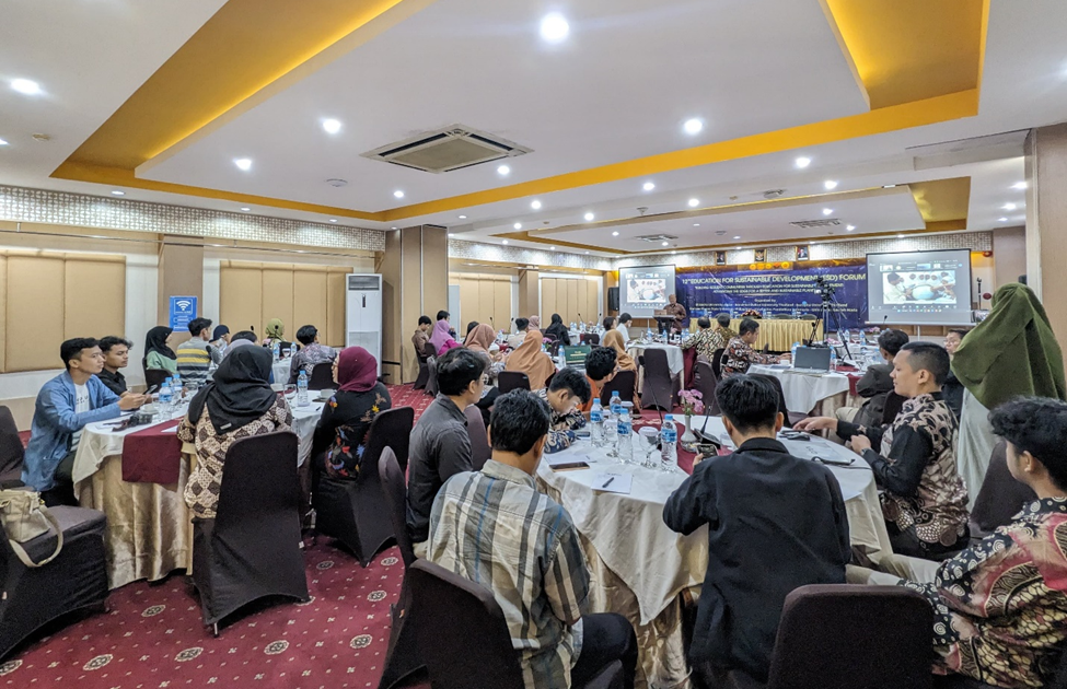 Building Resilient Communities Through Education: Insights from the ...